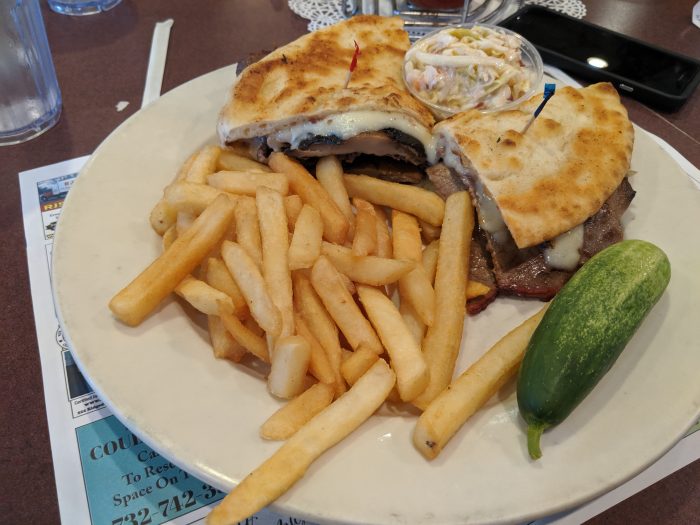 Galaxy Diner – BURGER DELUXE with Bud and Dan